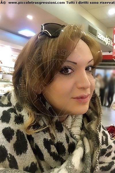 3248405735 - Annunci trans Savona zona Centro - Dottoressa Mony